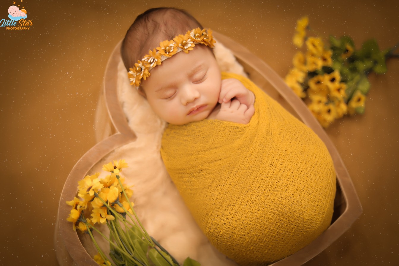 Newborn Baby Photoshoot in Delhi - Best Photographer in Noida, Gurgaon